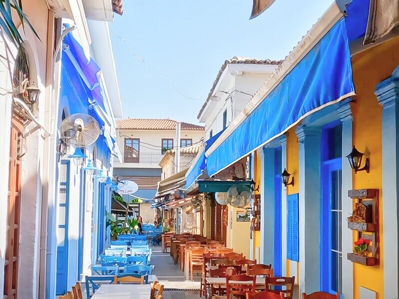 Discovering Preveza City: A Fun-Filled Adventure with Friends