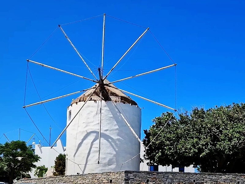 Discover the Culinary Delights of Paros Island: Top Restaurants and ...