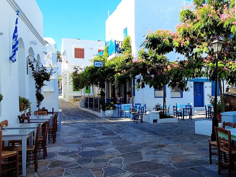 Savor Sifnos: Top Restaurants and Must-Try Street Food on the Island