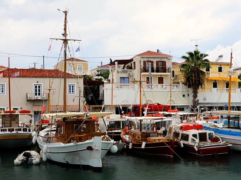 Explore Spetses Island: Must-See Historical Sites