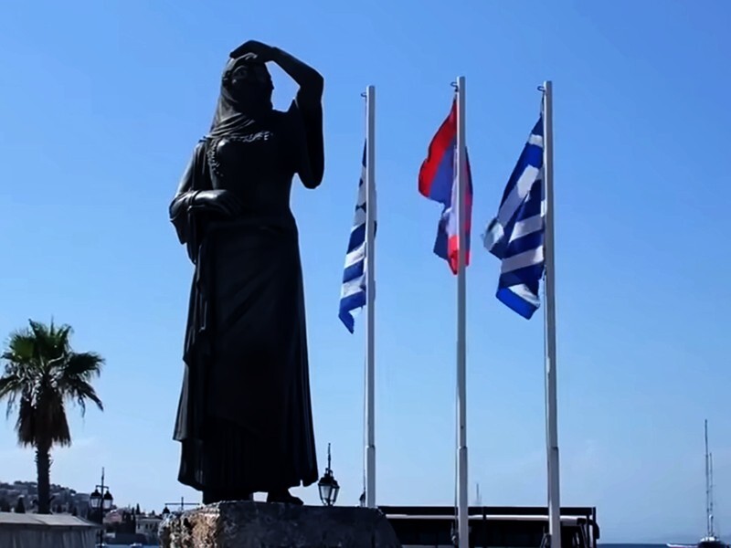Savor the Flavors: Exploring the Local Cuisine of Spetses Island