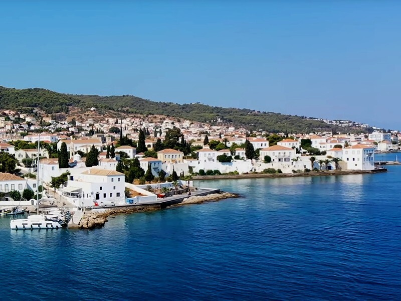 Discover the 10 Best Attractions on Spetses Island